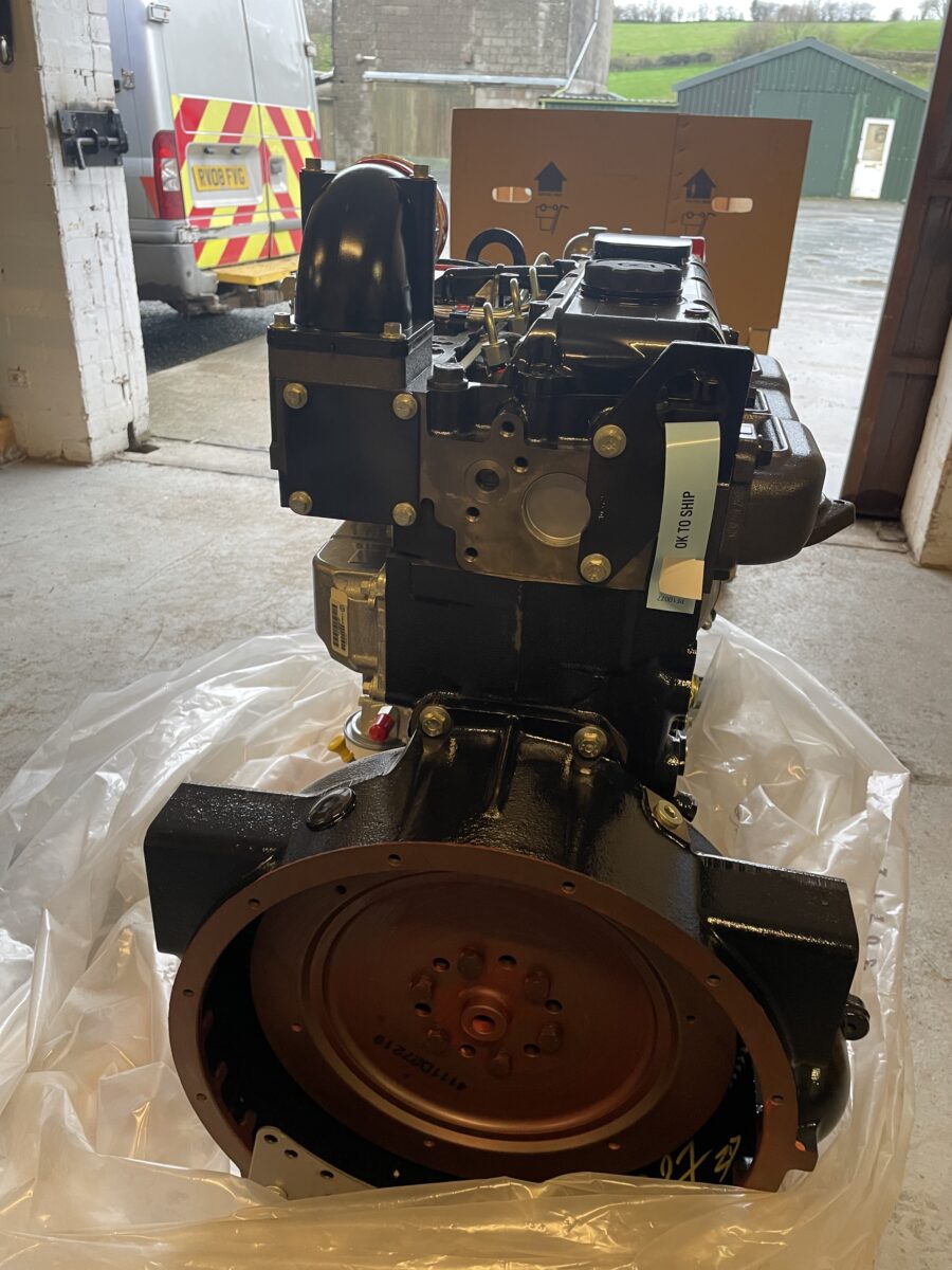 PERKINS 1104D-44 INDUSTRIAL SPEC NEW ENGINE 6 BOLT PTO NK83394 | RD Diesels