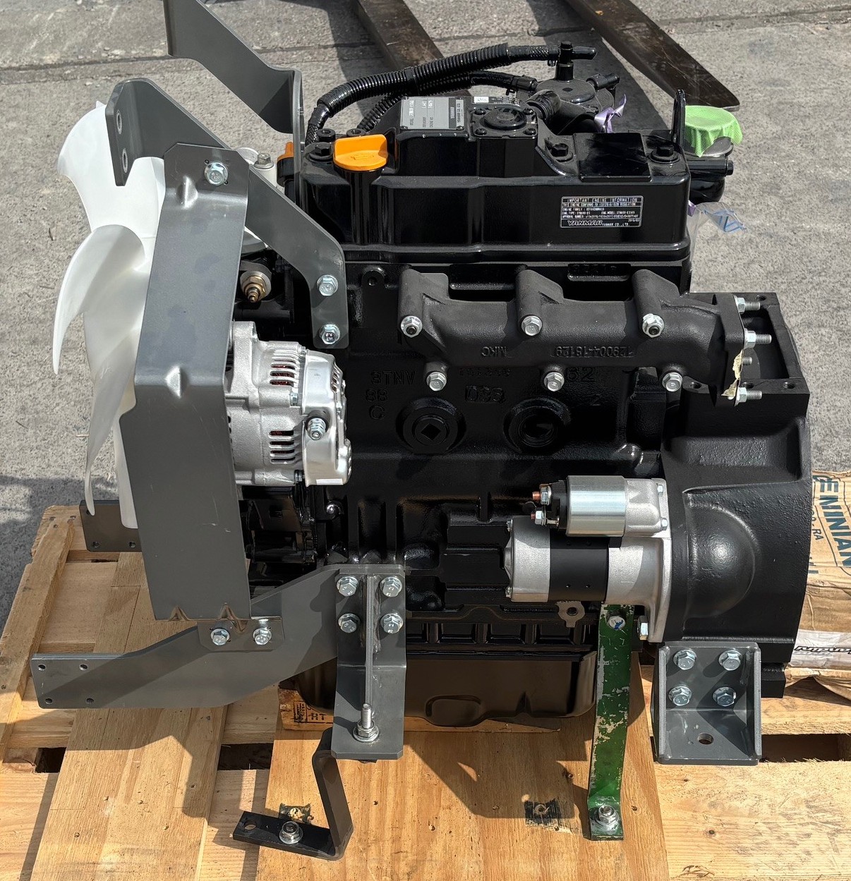 YANMAR 3TNV88-ESIKS ENGINE FOR SALE ELECTRONIC GOVERNOR | RD Diesels